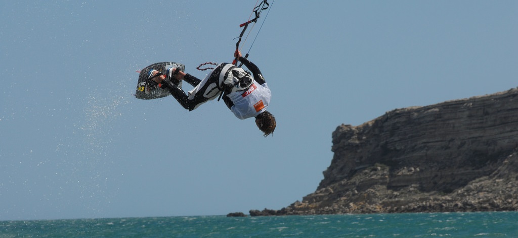 Freestyle Kiteboarding: 10 Tricks That Will Make You High
